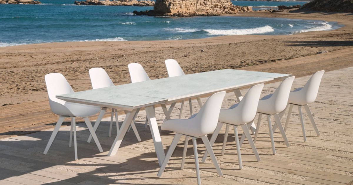 CO-architecture Showcases Remarkable Outdoor Living: A Fusion of Elega