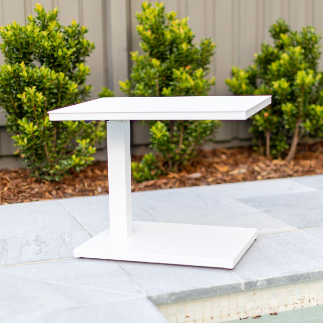Clifton Outdoor Ceramic Pop Up Side Table 60 cm – Remarkable Outdoor Living