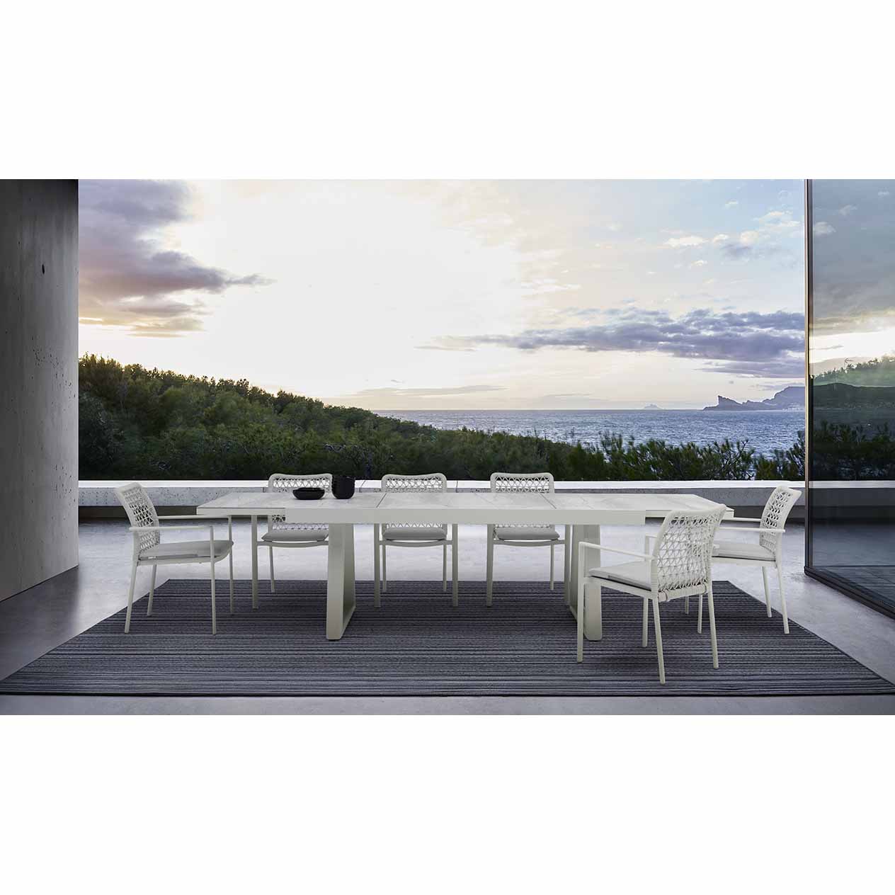 Mykonos Outdoor Aluminium Extension Table – Remarkable Outdoor Living